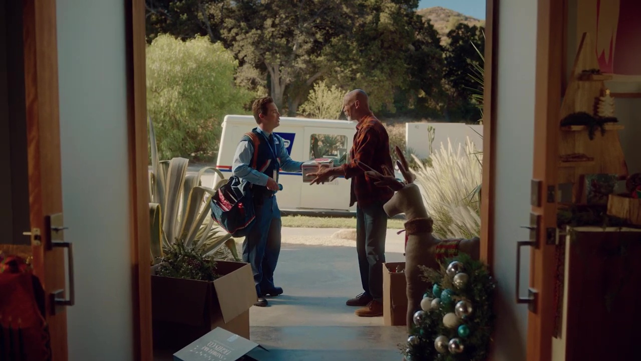 MRM, Director Chris Wilcha Deliver For USPS Holiday Spot | SHOOTonline